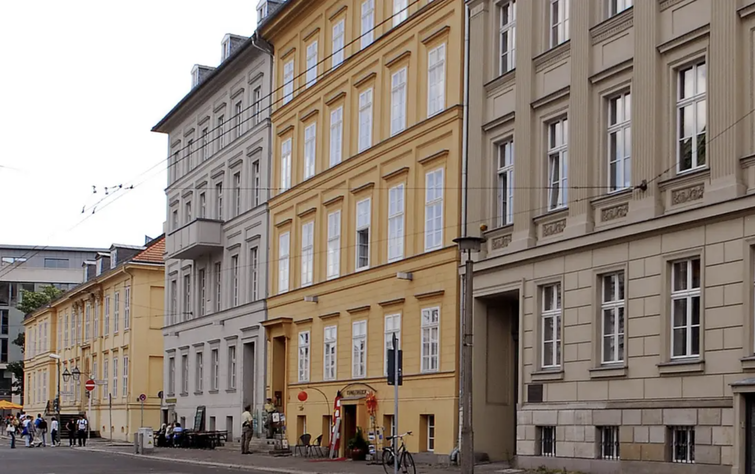 Angela Merkel - so lebt die mächtigste Frau der Welt - 7ROOMZ